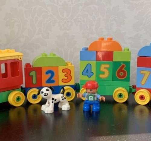 Lego duplo числовой поезд