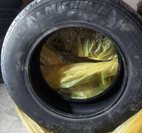 Michelin Agilis 225/65 R17