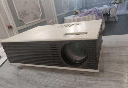 Проектор LED projector модель UC80