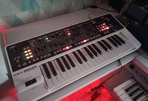 Синтезатор Roland Gaia SH-01