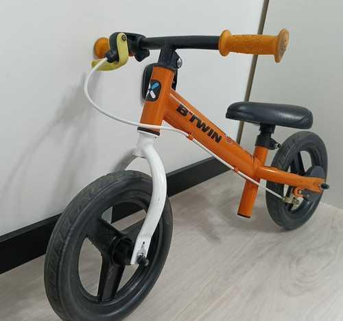 Беговел btwin