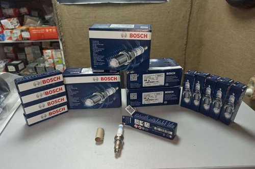 Свеча зажигания 0241135520 bosch