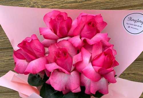 Букет из французских ярко розовых роз