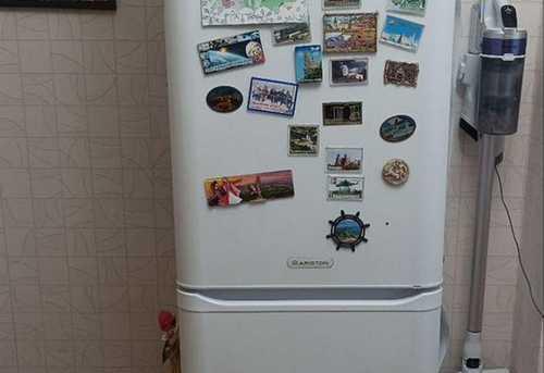 Холодильник двухкомпрессорный Ariston M82185NF.019