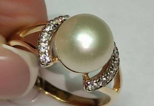 Золотое кольцо с жемч. и фианитами 585 РФ
