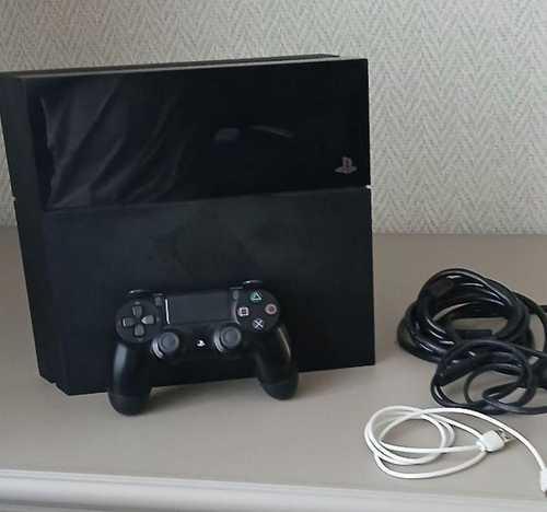 Sony playstation 4 б/у на 400 гб