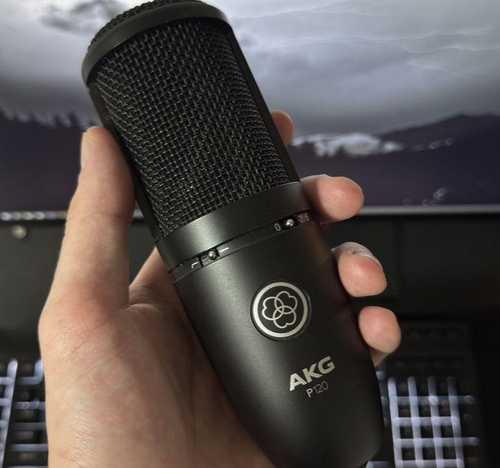 Студийный микрофон AKG P120