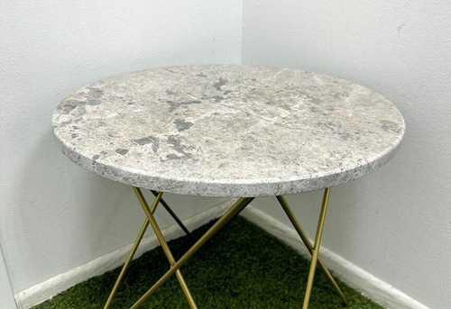 Журнальный столик из камня в стиле лофт