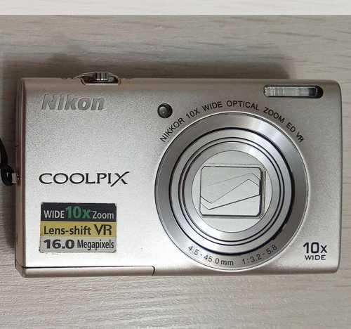 Цифровой фотоаппарат Nikon Coolpix S6200