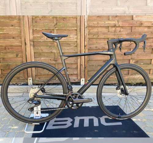 Шоссейный велосипед BMC Roadmachine 01 Five