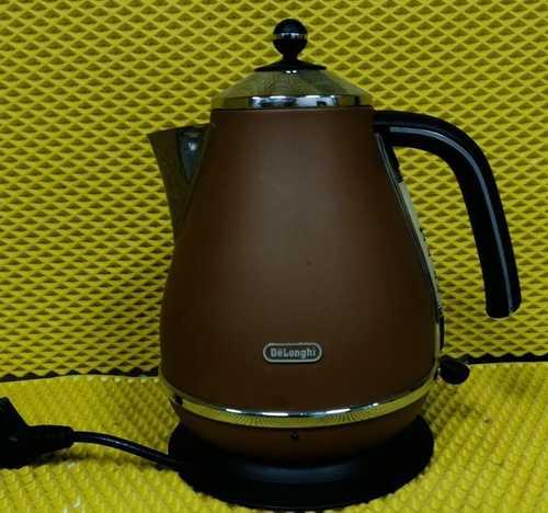 Чайник электрический delonghi