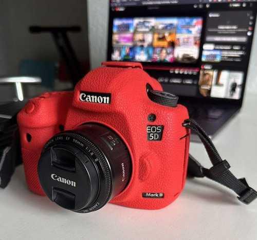 Фотоаппарат Canon EOS 5D mark III