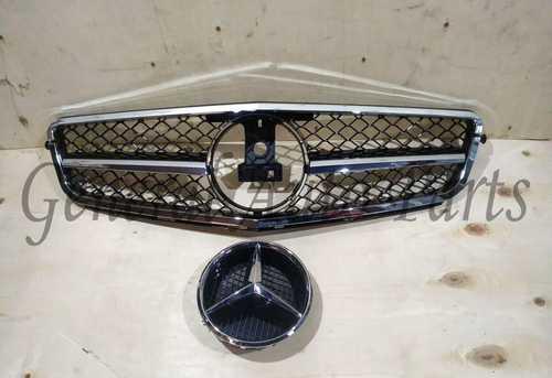 Решетка радиатора Mercedes W204 AMG C63 хром