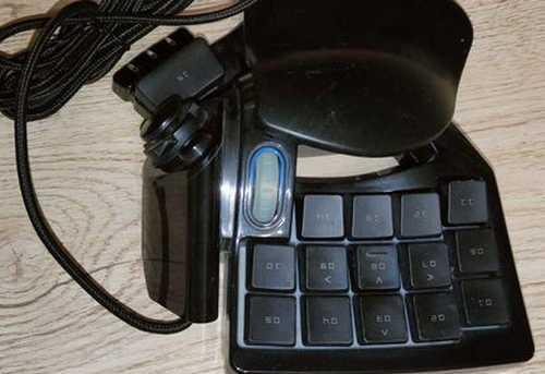 Игровая клавиатура Razer Nostromo
