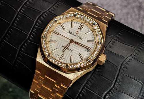 Часы золотые женские Audemars Piguet Royal oak