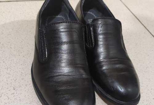 Туфли для мальчика 33-34 размер