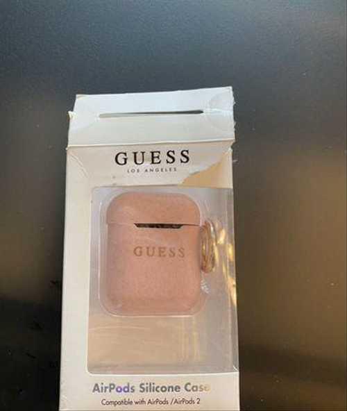 Чехол на наушники Apple Guess