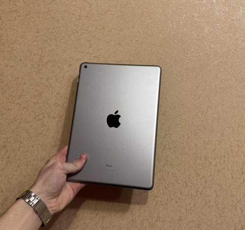 iPad 5-го поколения 32GB WI-FI