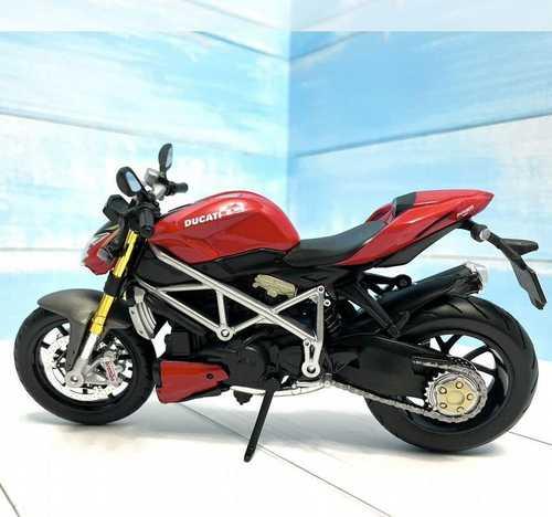 Модель Ducati Streetfighter 1:12 Maisto