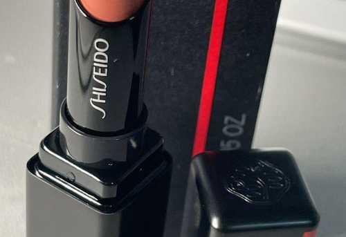 Shiseido помада с невесомым покрытием