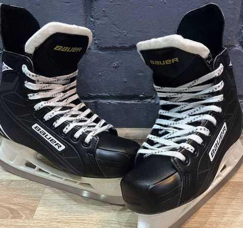 Хоккейные коньки bauer s140
