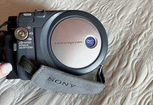 Видеокамера Sony DCR-DVD201E