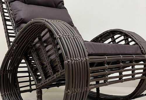 Кресло-качалка плетеная, плетеная мебель
