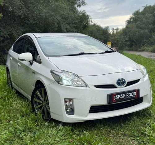 Балка продольная под двс передняя toyota prius