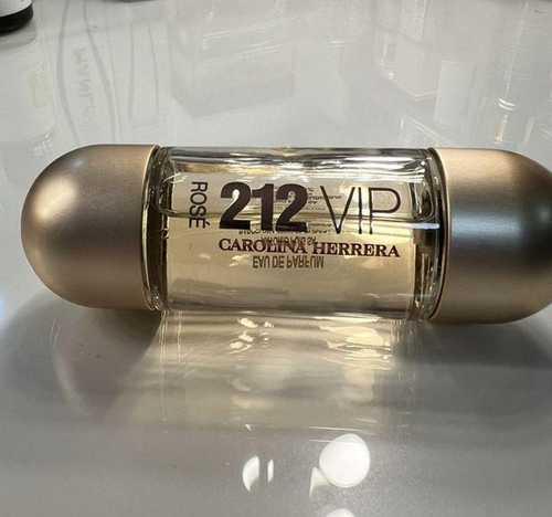 Carolina Herrera 212 vip rose