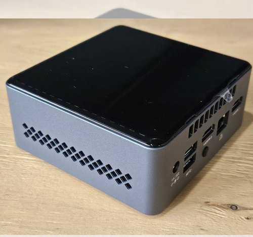 Платформа Intel NUC (boxnuc7pjyhn2) Intel Pentium