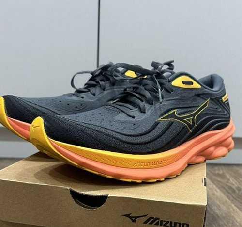 Кроссовки беговые мужские Mizuno wave skyrise 5