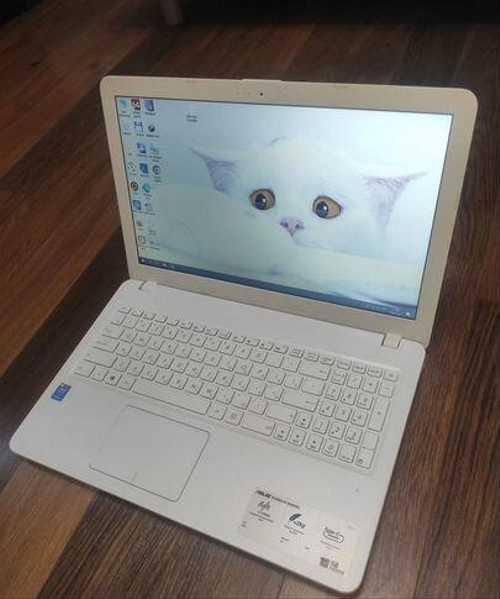 Ноутбук Asus X540LA (I3 5050U,12гб ddr3, 256 SSD)