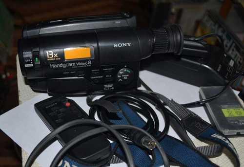 Видеокамеры 2шт/Sony. JVC