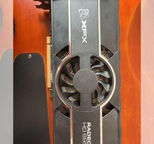 Видеокарта XFX Radeon 6950 HD