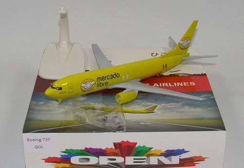 Модель самолета Boeing 737 GOL Transportes Aereos