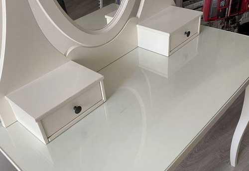 Туалетный столик IKEA с зеркалом