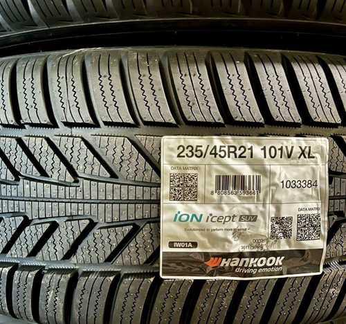 Hankook Winter iON i'cept SUV IW01A 235/45 R21 и 255/40 R21