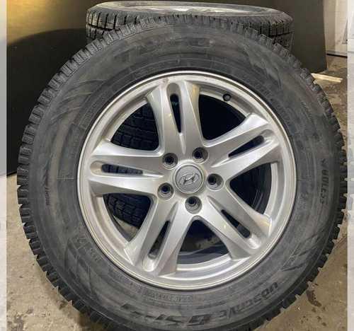 Колеса зимние 235 65 r17 Santa fe