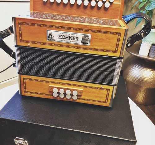 Диатонический аккордеон Hohner G/C