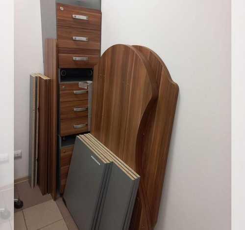 Продам мебель тумбы Берлин Дэфо