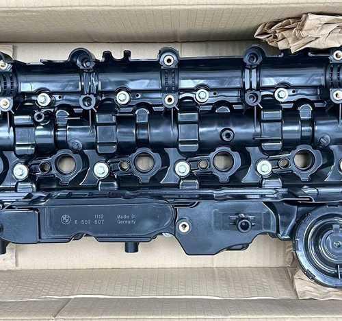 Клапанная крышка BMW 11128507607
