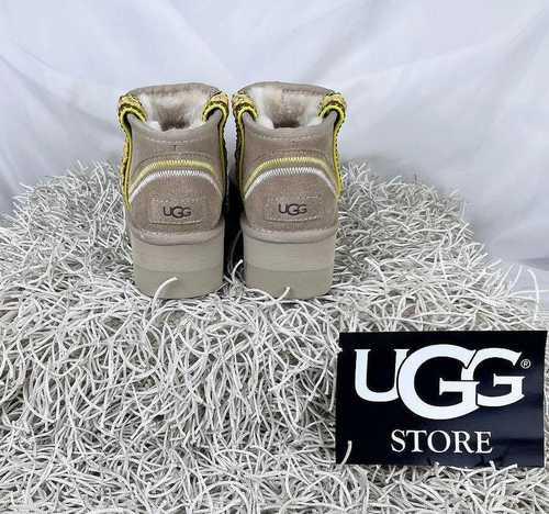 UGG classic ultra mini braid plat boot sand