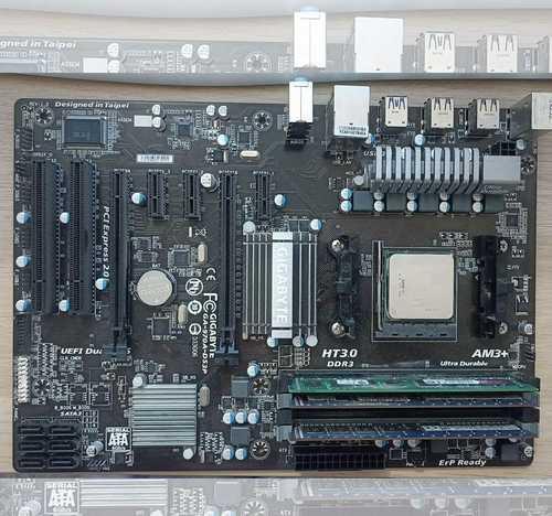 AMD FX 8320   gigabyte GA-970A-DS3P   DDR3 16GB