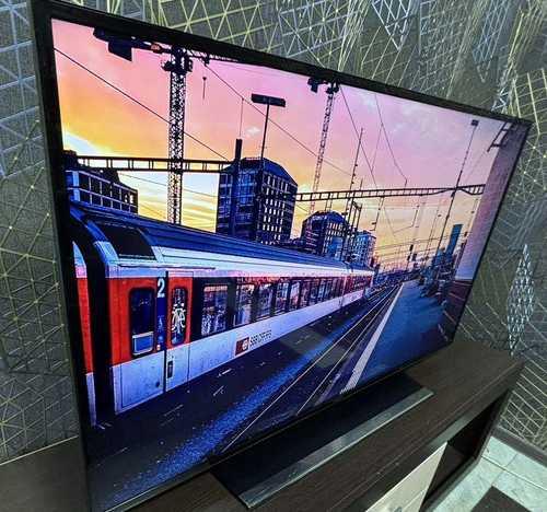 Огромный сочный 4К SMART TV Samsung 130см Wi-Fi