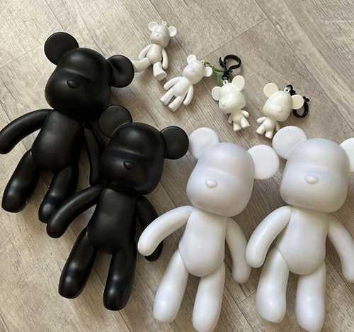 Мишки белые bearbrick 23 см для мастер классов