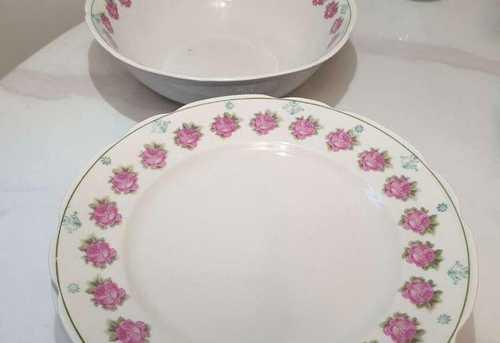 Набор столовой посуды тарелки и салатник Дулево