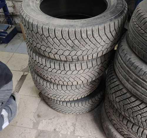 Continental AllSeasonContact 215/55 R16