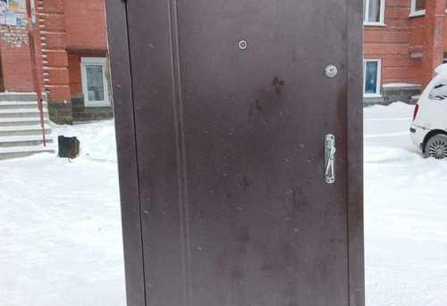 Дверь входная металлическая левая бу