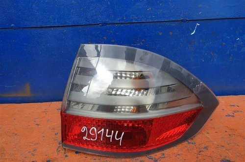 Фонарь задний правый Ford S-Max 1 2006-2010