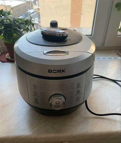 Мультиварка Bork U801